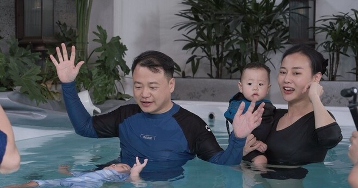 Phương Oanh - Shark Bình khoe cặp song sinh hơn 1 tuổi đã biết nổi trên ...