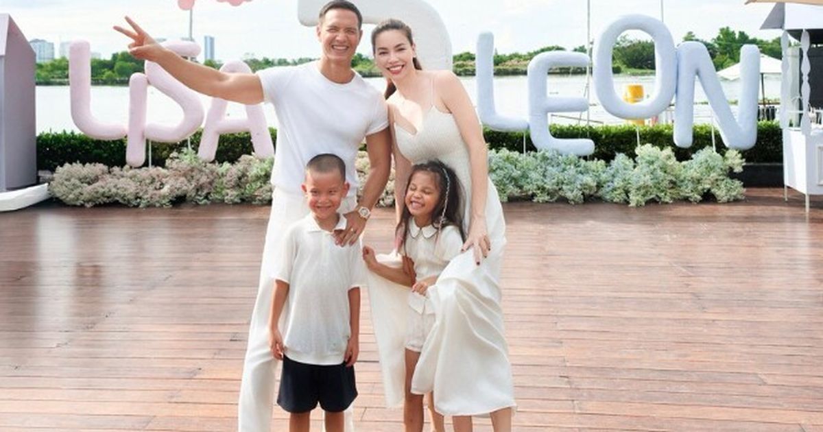 Lisa - Leon nhà Hồ Ngọc Hà mừng sinh nhật ở khách sạn hạng sang mời cả ...