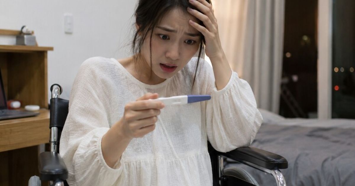 7 năm sau tai nạn liệt chân, con gái đột nhiên thử thai hai vạch, gia ...